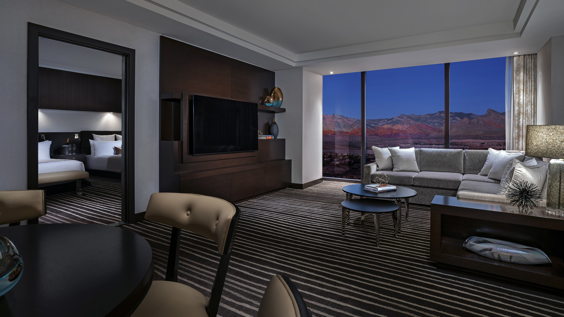 Signature Suites in Las Vegas | Signature Suite Two Queens | Red Rock ...